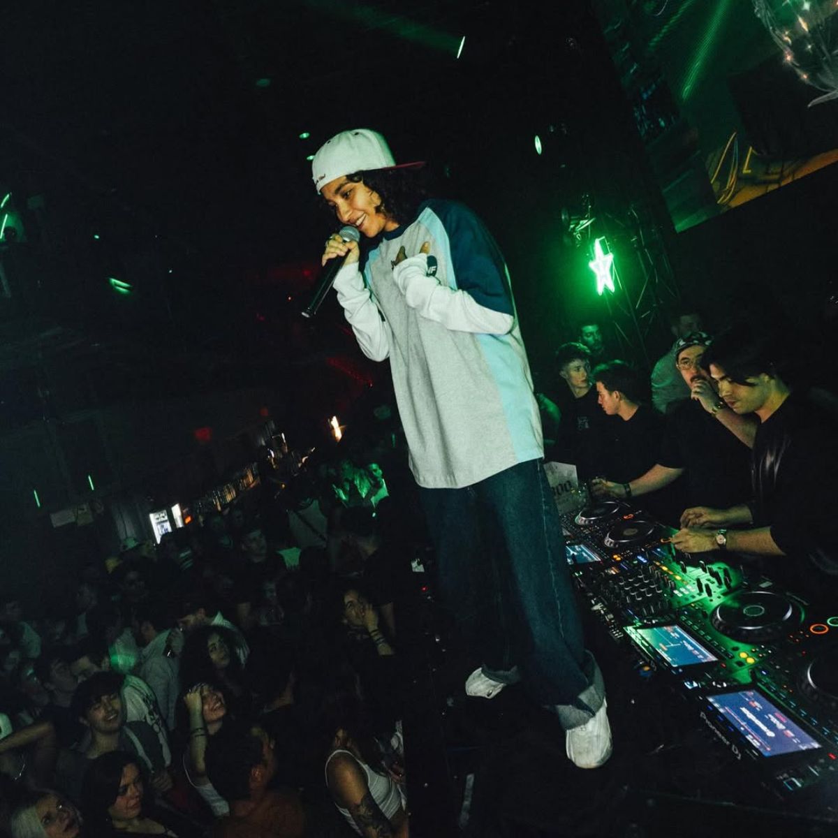 ¿Quién es Natt Calma? La voz detrás de "Cora de Hielo" - Sonica