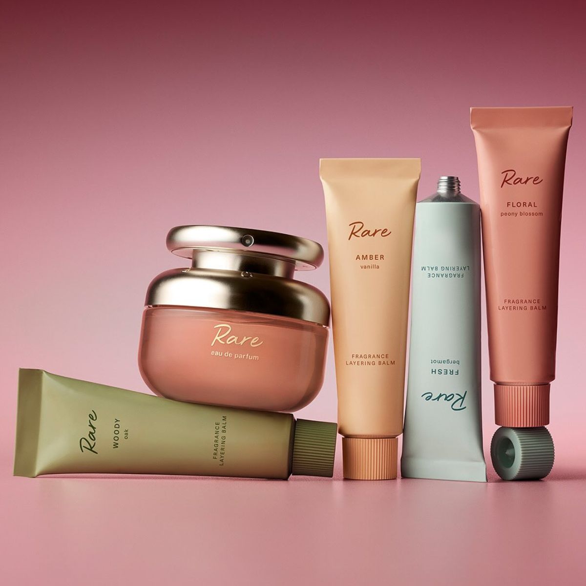 Cuánto cuestan y dónde comprar los nuevos perfumes Rare Beauty de Selena Gomez - Sonica