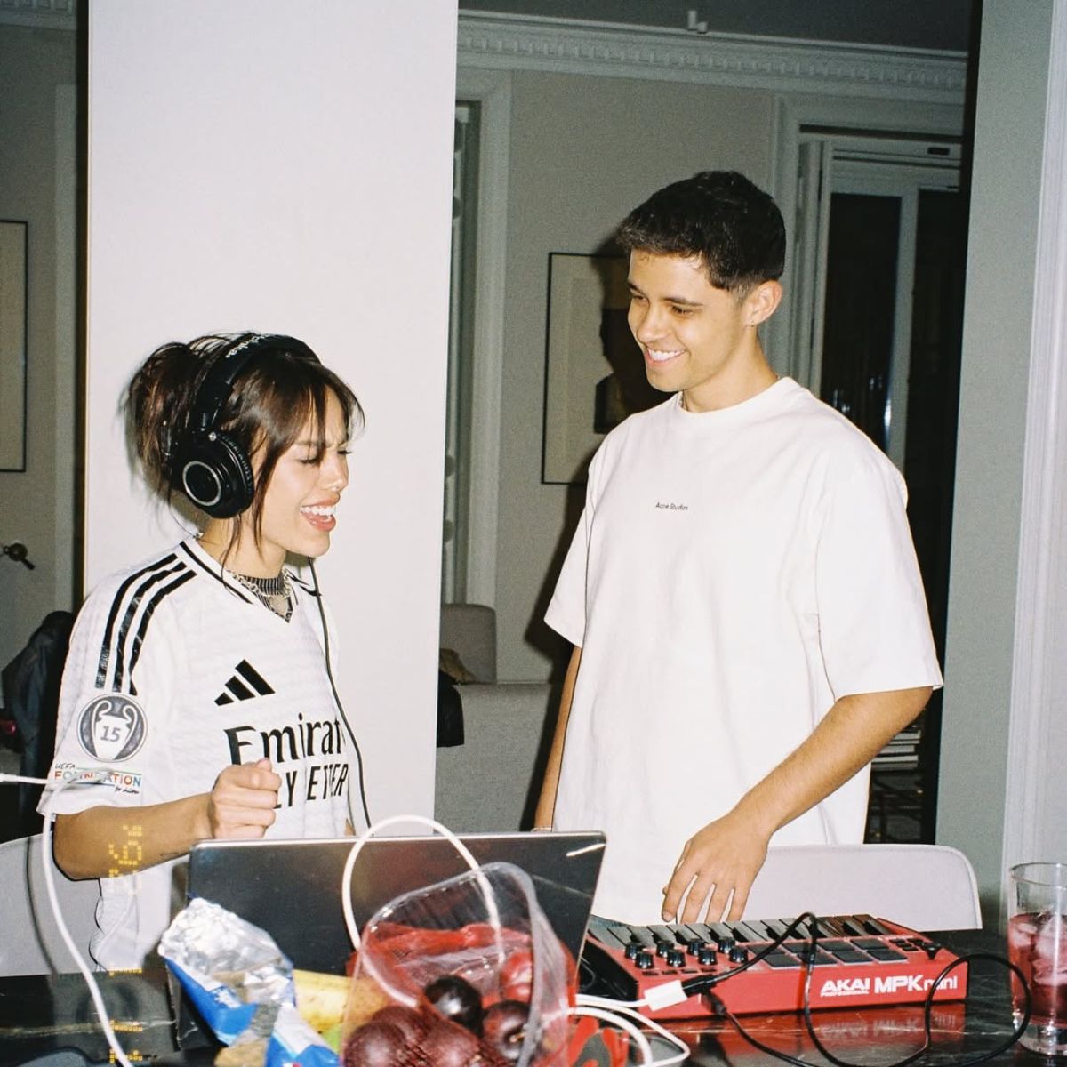 ¿Quién es Alex Hoyer? Novio de Danna Paola que acusan de jalonearla ...