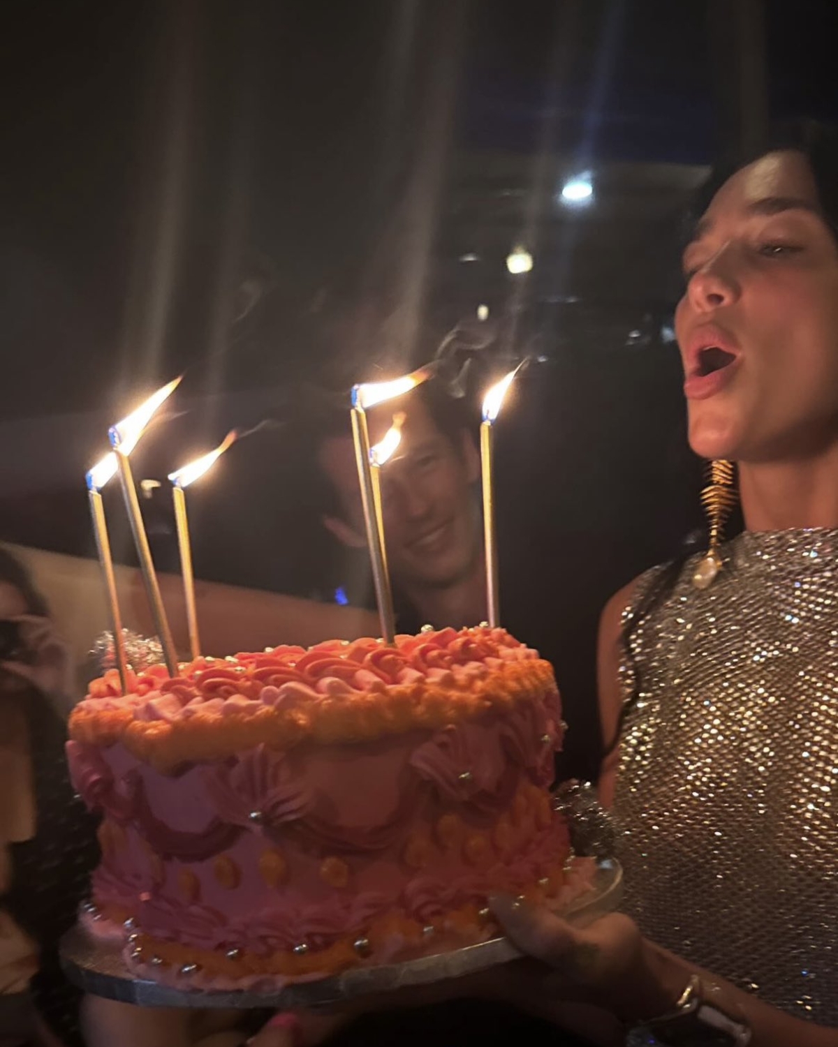 Dua Lipa cumple 30 años: 5 cosas que no sabías sobre ella - Sonica